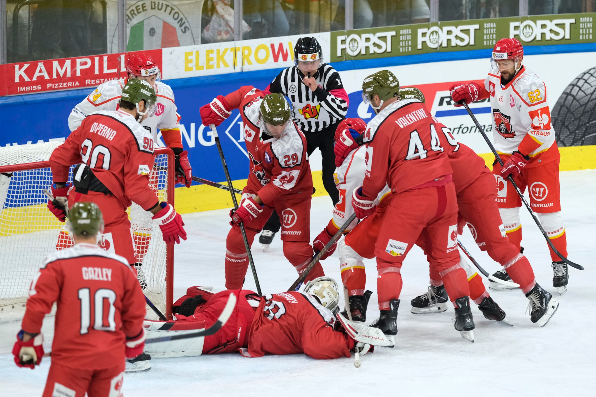 Champions Hockey League: Il Bolzano cede in casa al Mountfield. Debutto ...